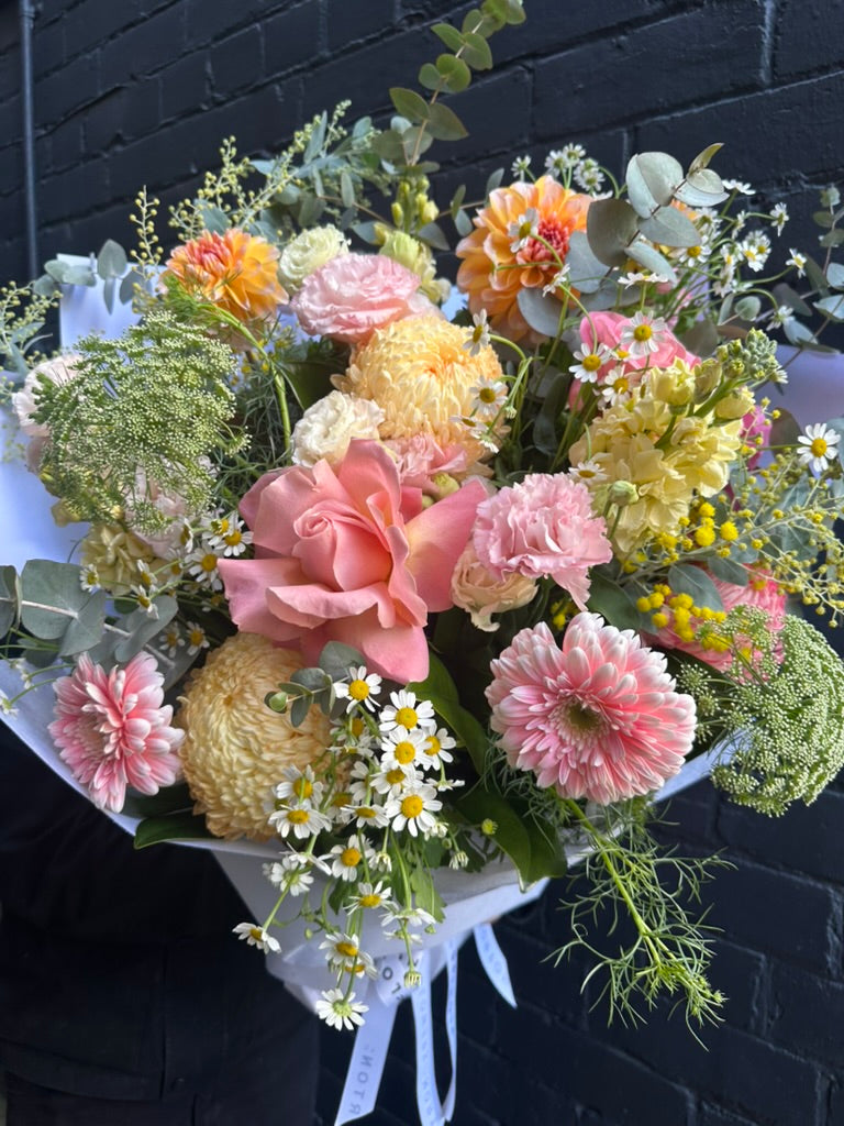 Flowers on Norton St Sydney Florist